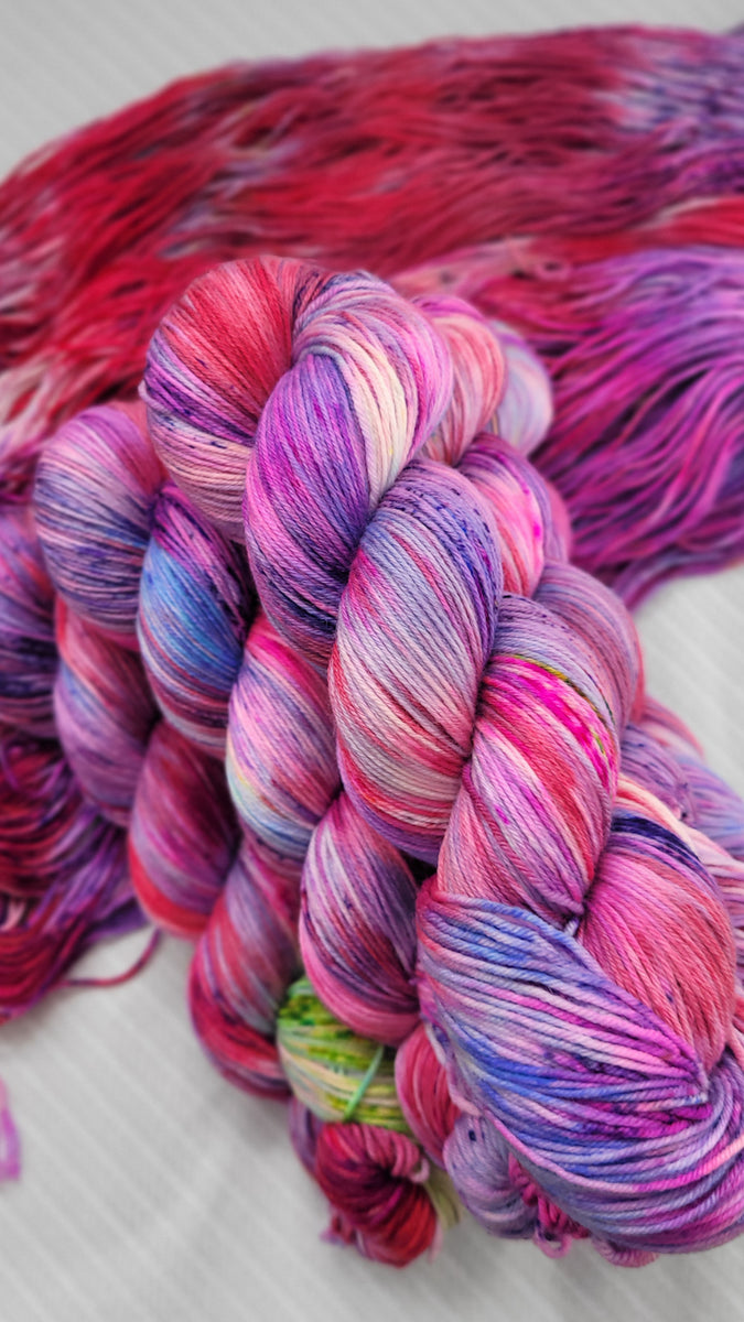 Beauty Queen - 9 to 5 sock yarn – Skip Rope Yarn Co